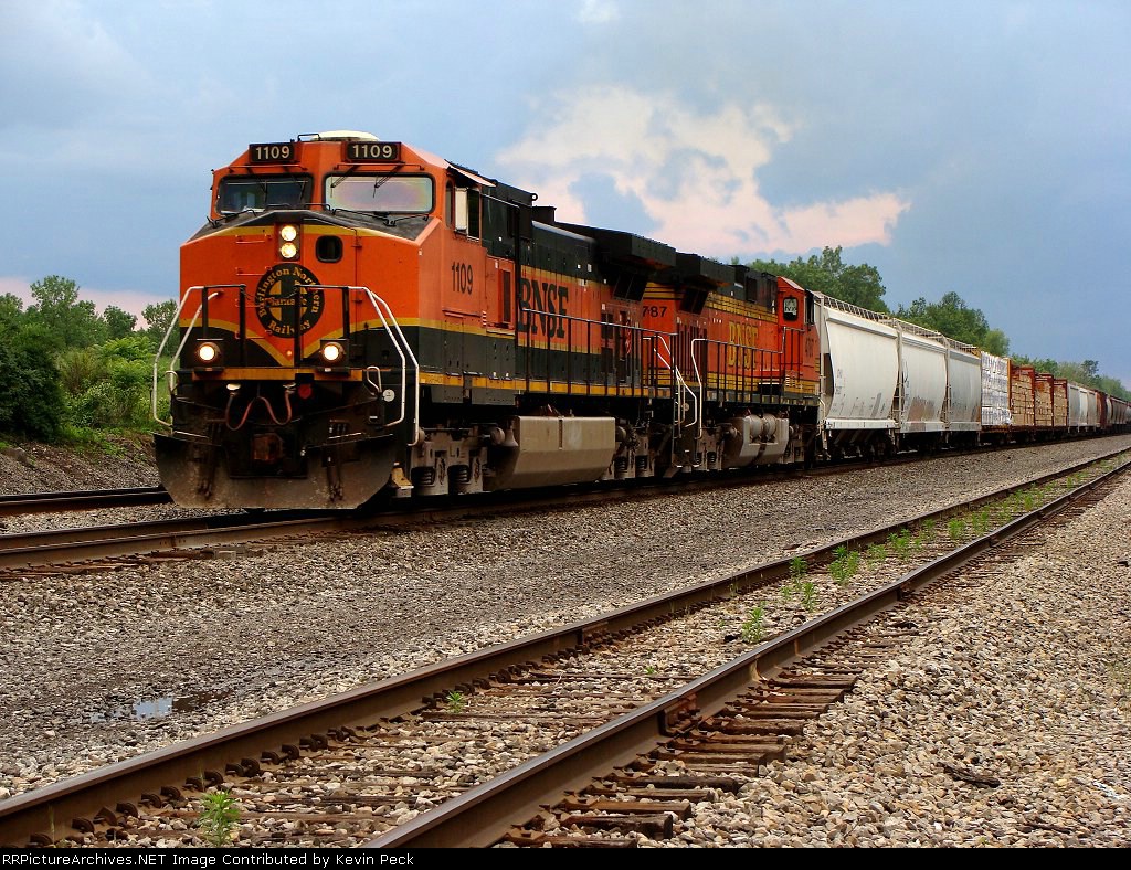 BNSF 1109